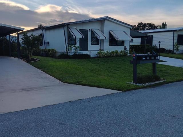 7781 SE Shenandoah Dr, Hobe Sound, FL 33455 | MLS #R11126 | Compass