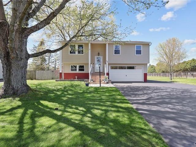 7782 Patchmark Ln, Cicero, NY 13039