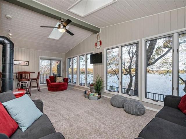 778 101st St NW, Monticello, MN 55362