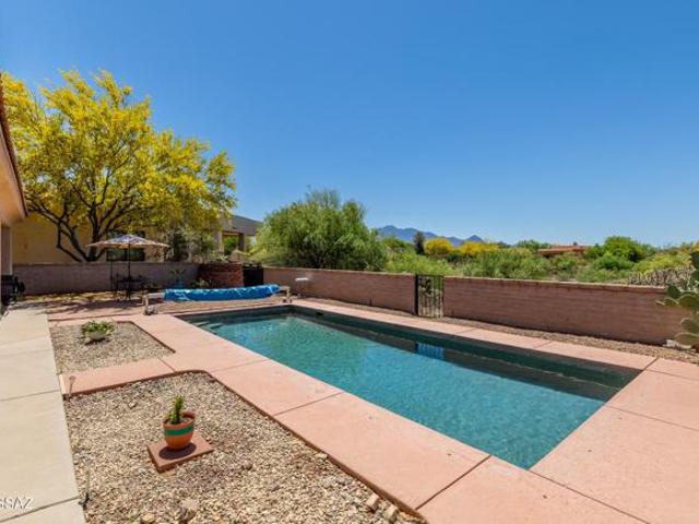 778 E Josephine Canyon Dr, Green Valley, AZ 85614