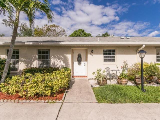 778 Nantucket Cir #778, Lake Worth, FL 33467