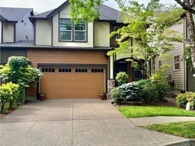 7798 SW Alder St, Portland, OR 97224