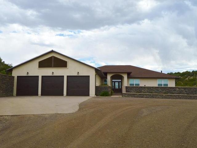 7791 Pine Bluff Dr W, Pueblo, CO 81004