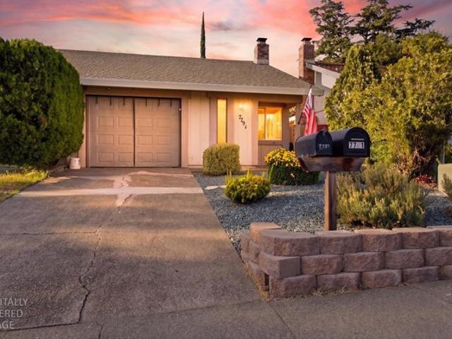 7791 Sun Hill Dr, Citrus Heights, CA 95610