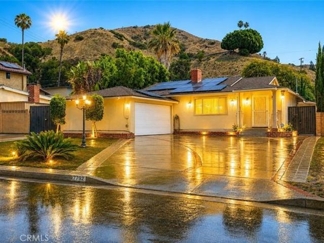 7792 Shadyspring, Burbank, CA 91504