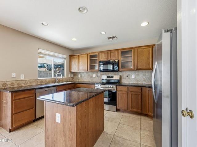 779 E Bradstock Way, San Tan Valley, AZ 85140