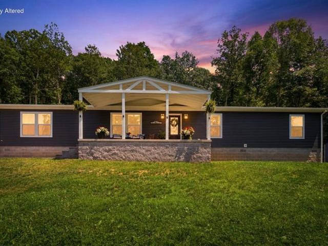 779 Narrow Gap Rd, Paint Lick, KY 40461