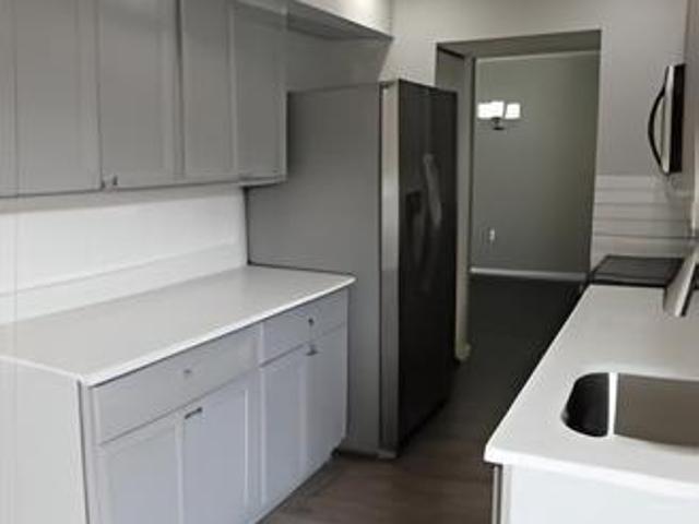 7804 Hanover Parkway