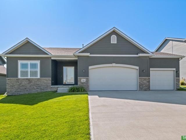 7804 S 195th St, Gretna, NE 68028