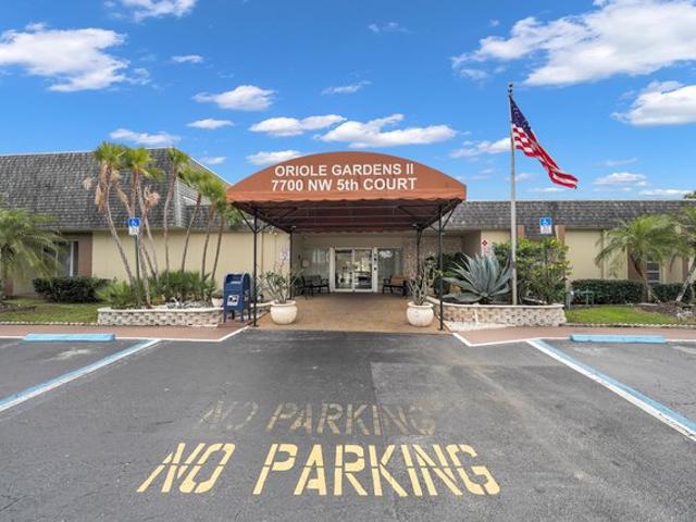 7805 NW 5th Ct Apt 206, Margate, FL 33063