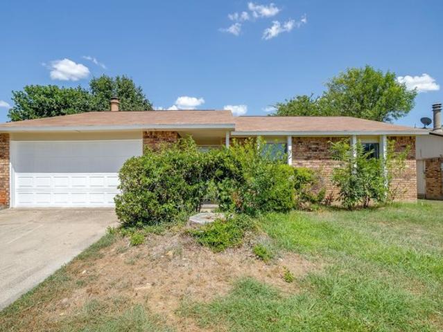 7805 Evening Star Dr, Fort Worth, TX 76133