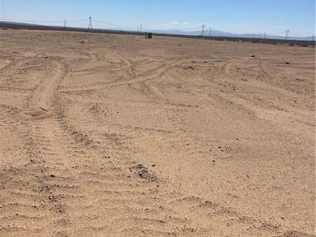 7806 Arapahoe, Adelanto, CA 92301 | MLS #TR23115 | Compass