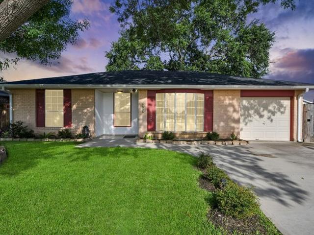 7806 Belle Glen Dr, Houston, TX 77072
