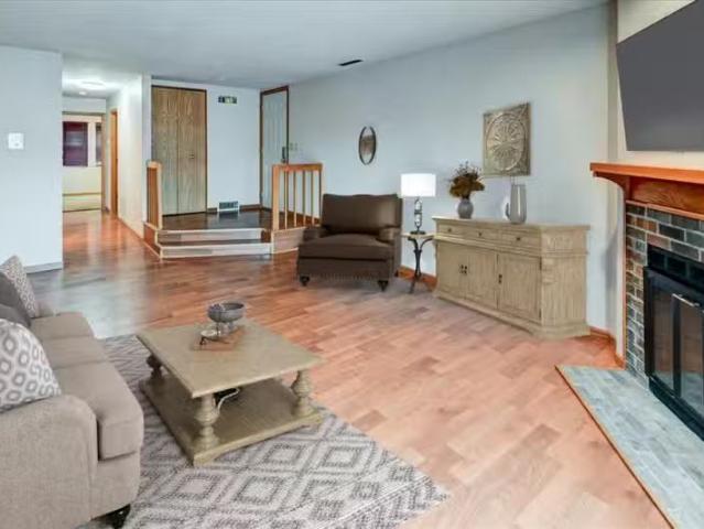 7806 E OAKBRIDGE WAY # 2A, MADISON, WI 53717 Condo/Townhome Fo.