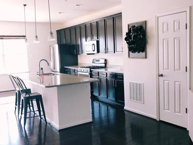 7806 River Rock Way