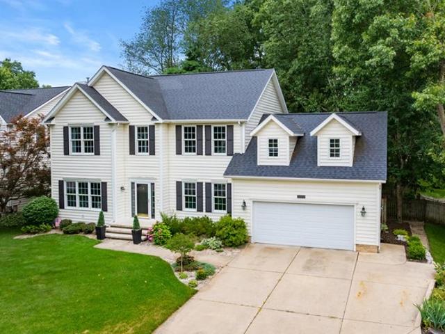 7806 Wildberry Ct, Portage, MI 49024