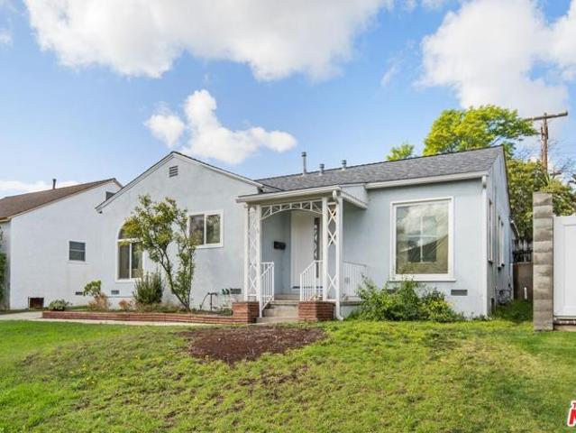 7807 Naylor Ave, Los Angeles, CA 90045
