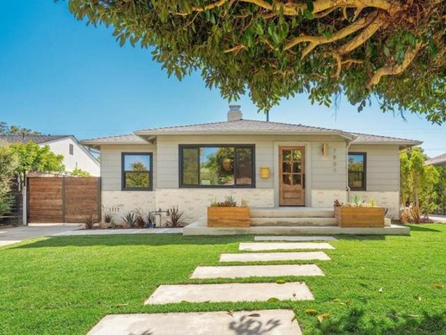 7807 Agnew Ave, Los Angeles, CA 90045