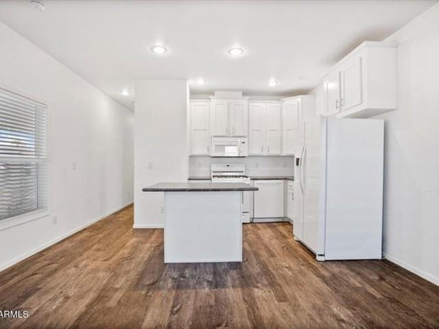 7807 E Main St Lot F36, Mesa, AZ 85207