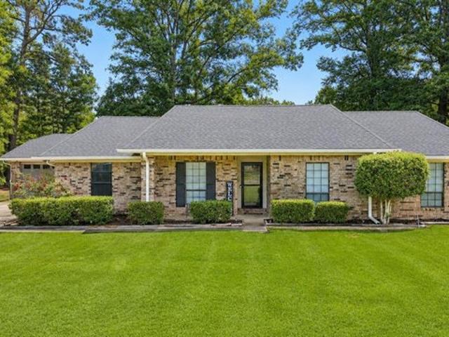7807 Summerhill Dr, Pine Bluff, AR 71603