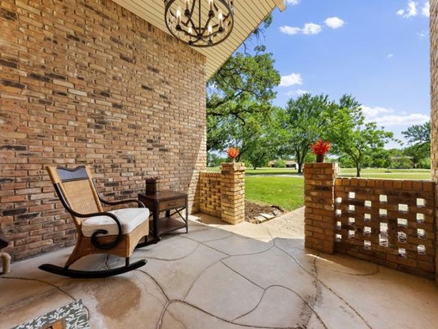 7808 Ileson Rd, Aubrey, TX 76227