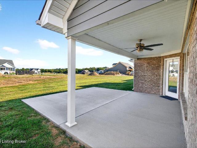 7808 Linwood Cir