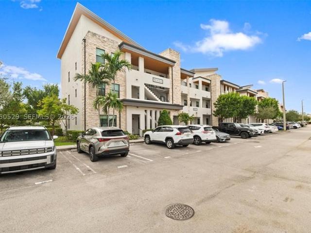 7809 NW 104th Ave Apt 1, Doral, FL 33178