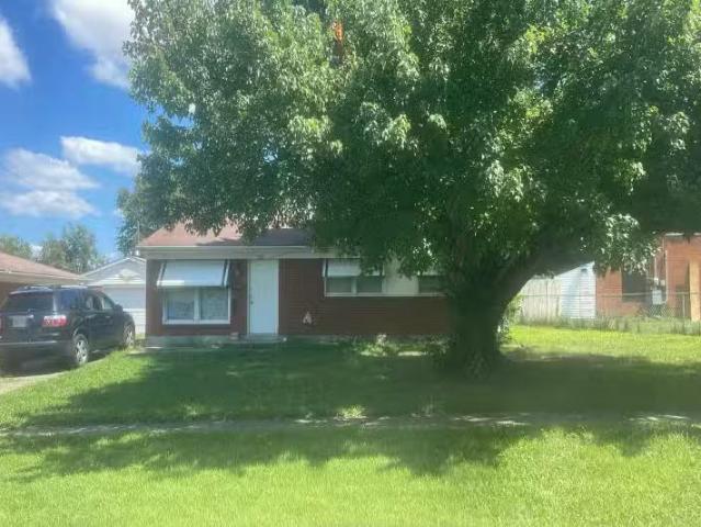 7809 Fair Ln, Louisville, KY 40291