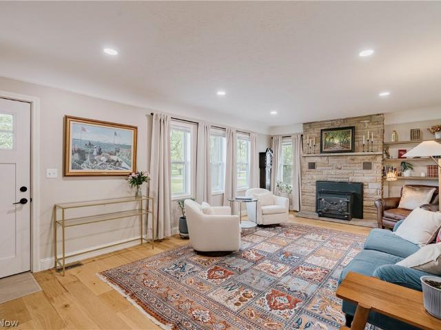 7809 Fairmount Road