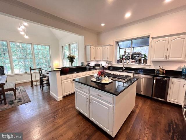 7809 Fox Gate Court
