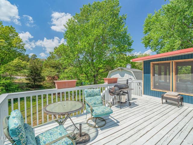 7809 Griffith Rd