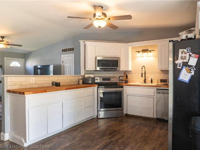 7800 Colony Lane