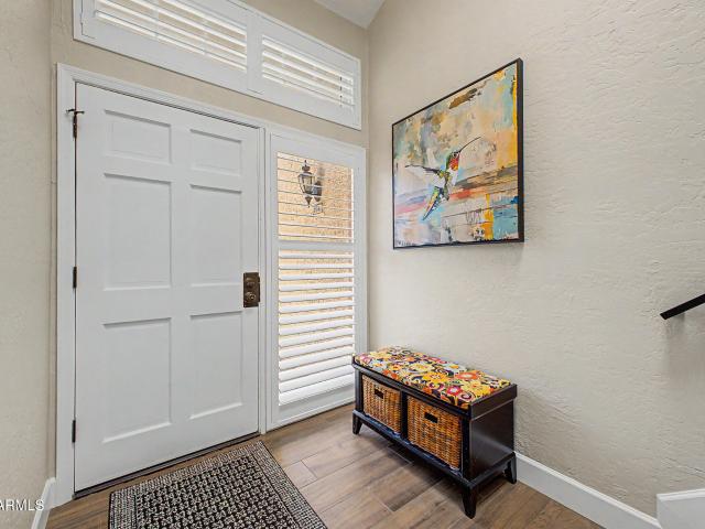 7800 e lincoln drive # 2082