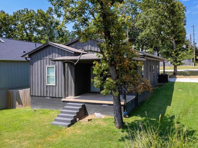 7800 Iowa Drive