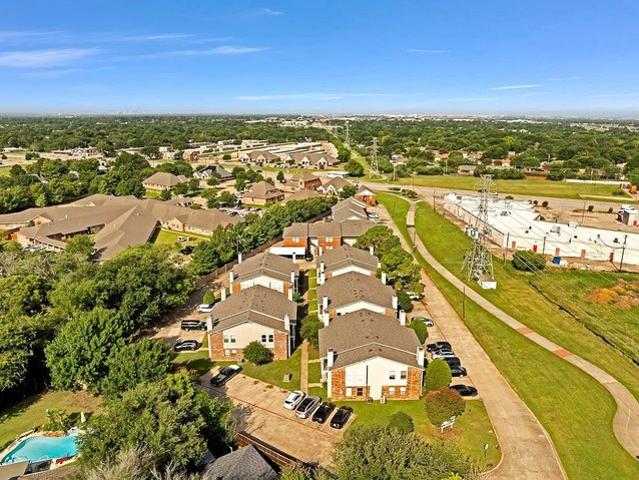 7800 Irish Dr, North Richland Hills, TX 76180