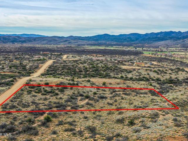 7800 S Rolling Hills Dr, Skull Valley, AZ 86338 | MLS #1077 | Compass