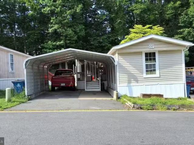 7800 Tayloe Dr #137, Manassas, VA 20112 MLS# VAPW2071910