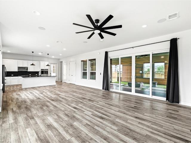 7801 Donnelley Dr