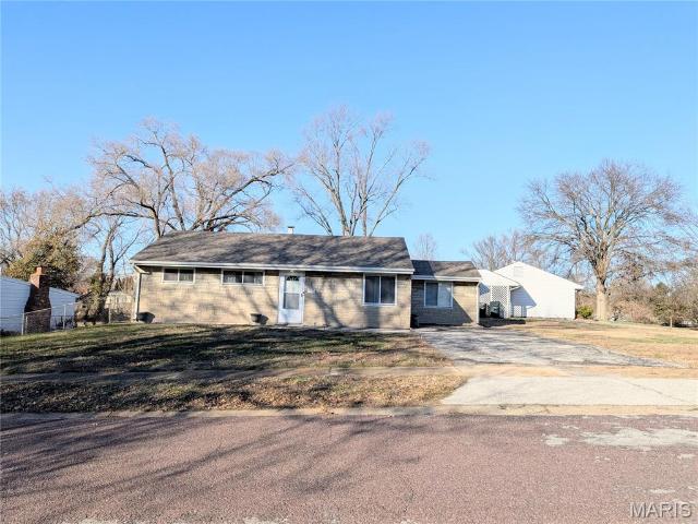 7801 Ellington Dr, St. Louis, MO 63121 | MLS #25082 | Compass