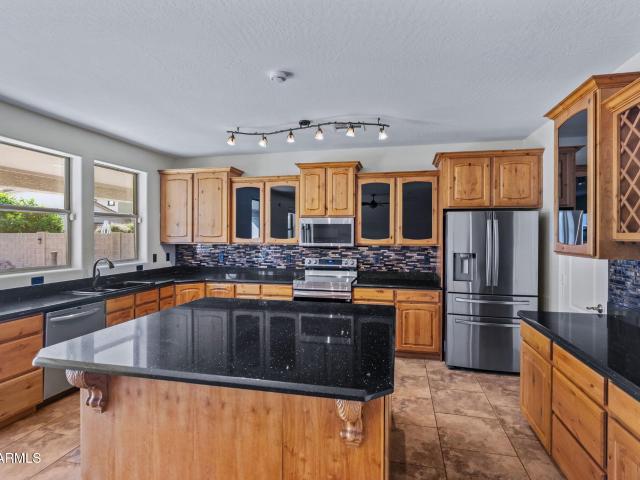 7801 W Spur Dr, Peoria, AZ 85383 | Compass
