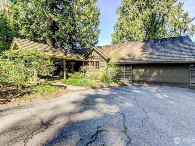 7802 NE 170th St, Kenmore, WA 98028