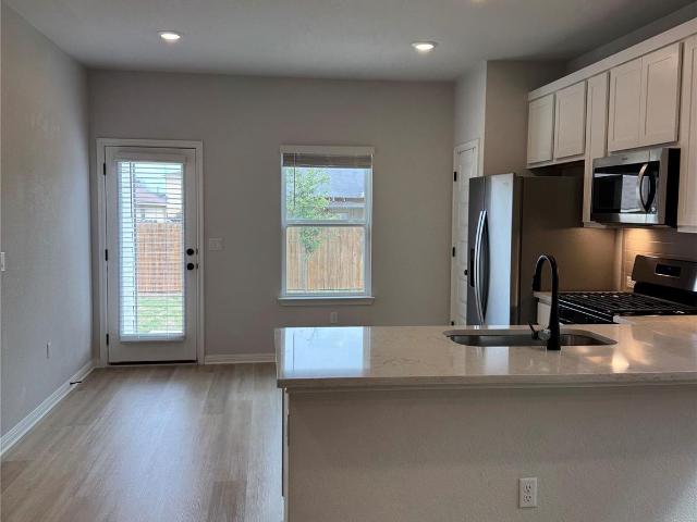7802 Andravida Dr