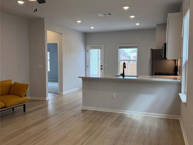 7802 Andravida Dr, Austin, TX