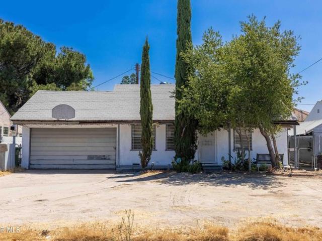 7802 Arcola Ave, Sun Valley, CA 91352