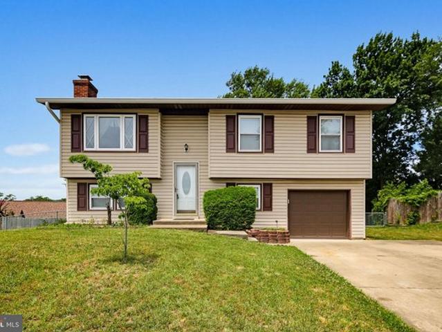 7802 Bastille Rd, Severn, MD 21144
