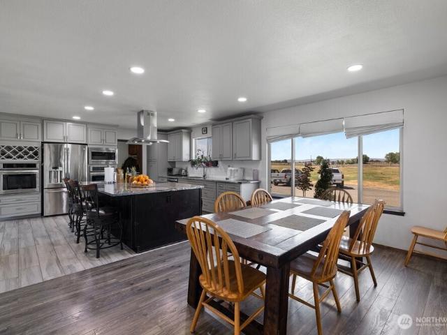 7802 Hicks Road
