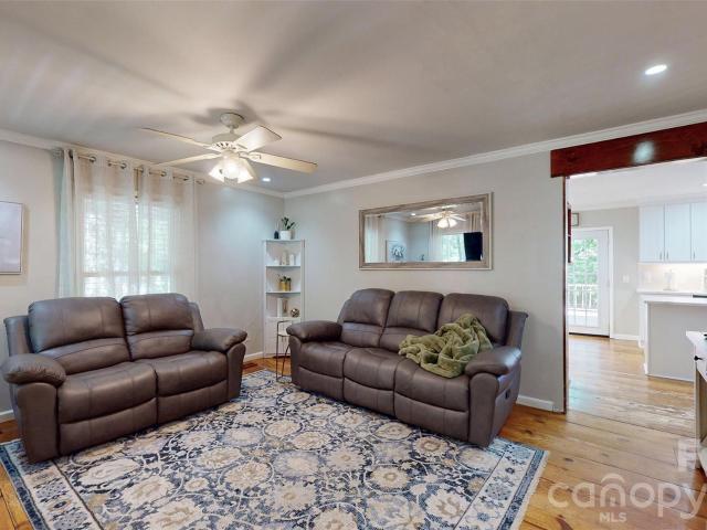 7802 Surry Lane