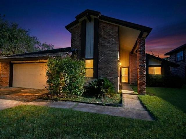 7803 Candle Green Ln, Houston, TX 77071 | MLS #6480 | Compass