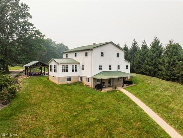 7803 Harrison Rd, Fredericksburg, OH 44627
