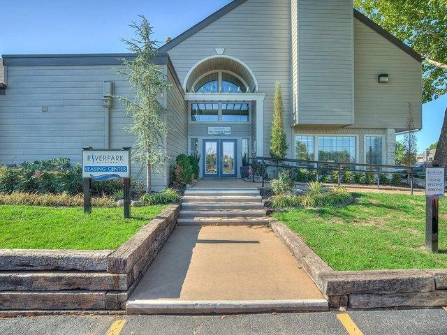 7803 S Wheeling Ave, Tulsa, OK 74136